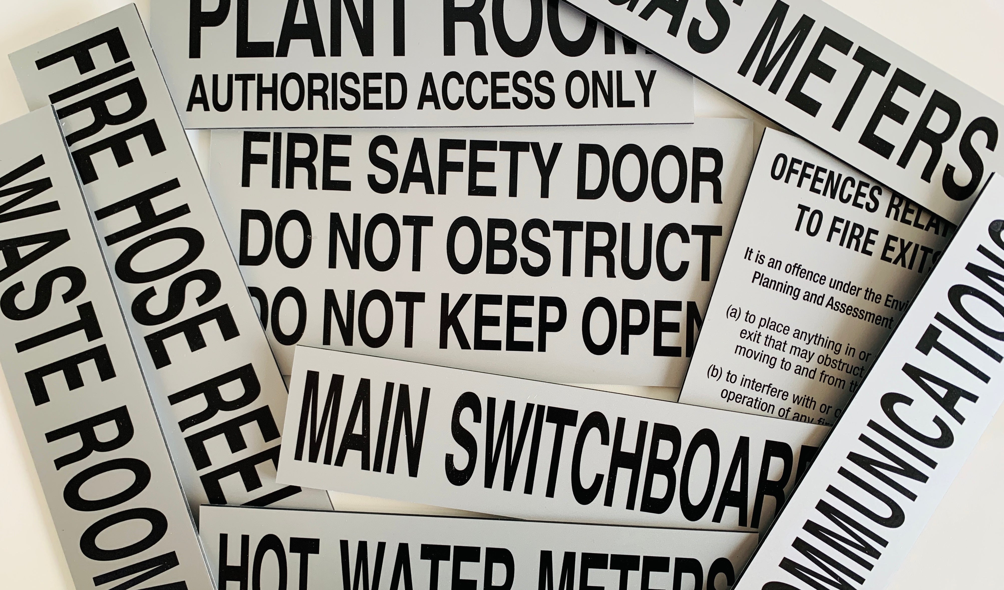 FIRE & STATUTORY SIGNS – Bractile